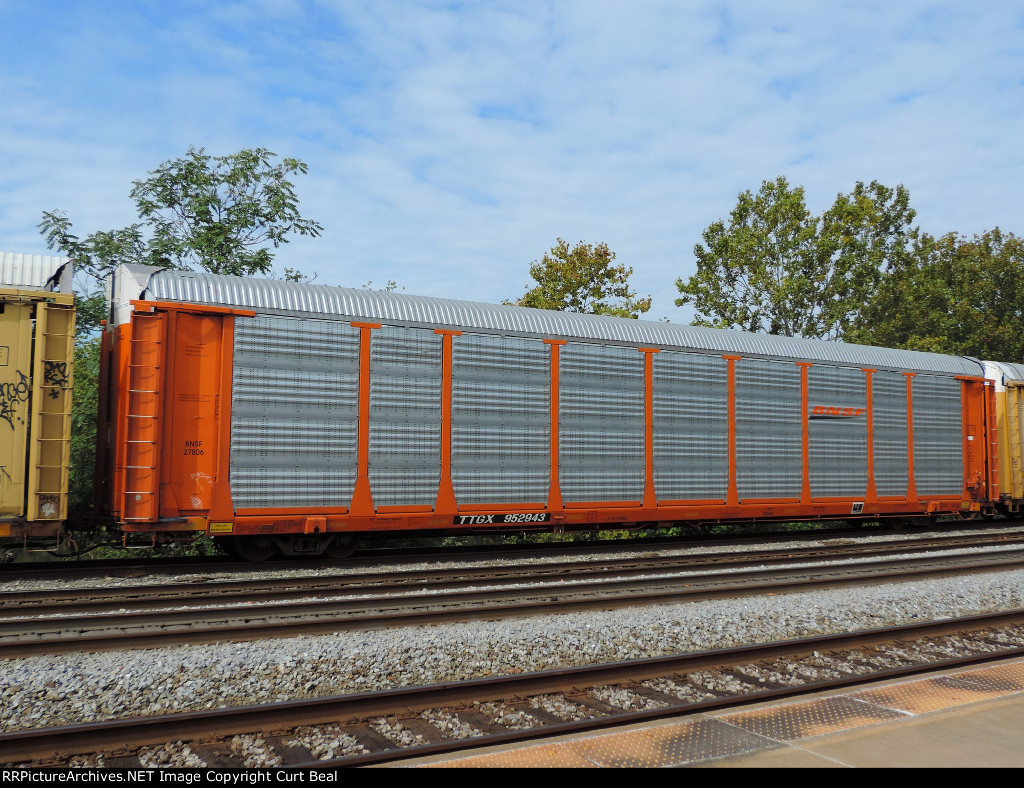 TTGX 952943 - BNSF 27806